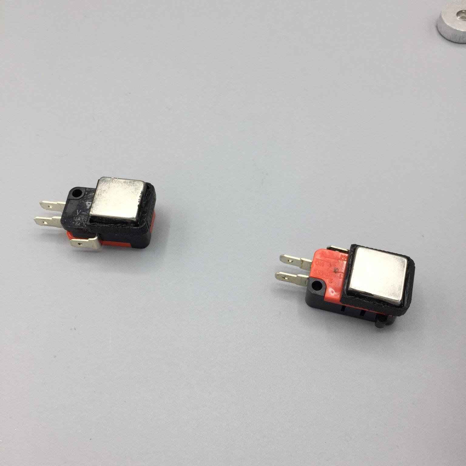 Magnetic Mini Mill Micro Limit Switch Assemblies